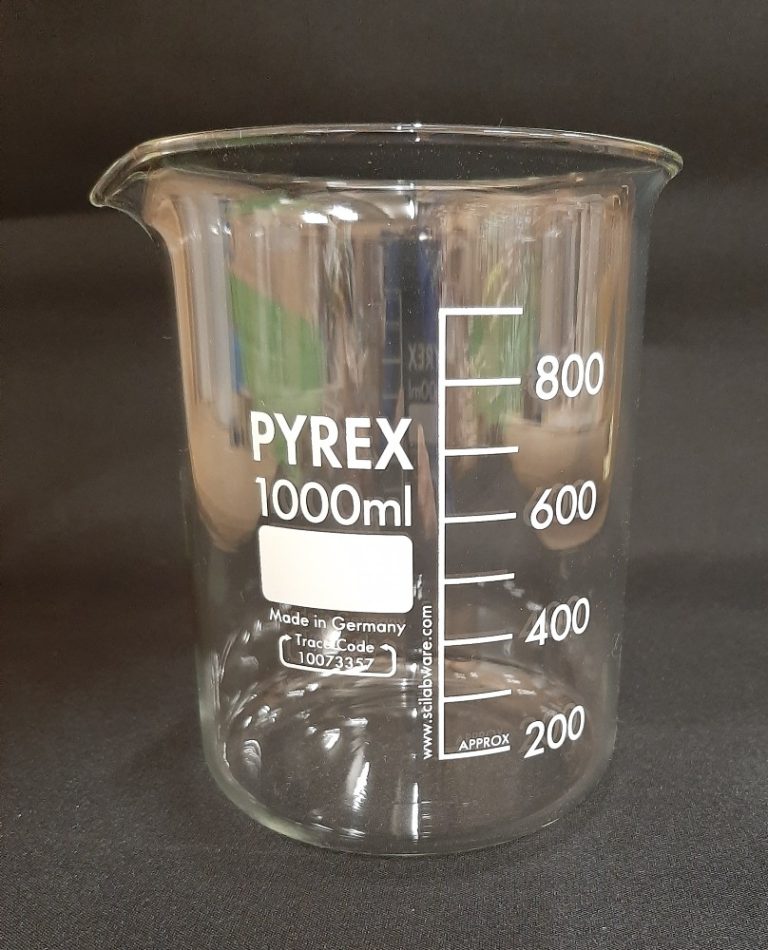 Graduated 1000ml Beaker - Low Form Borosilicate Glass